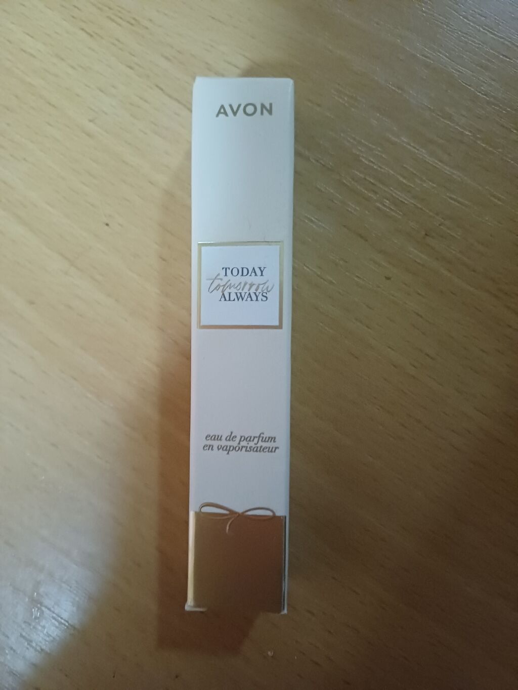 Ženski parfem, Avon, Original