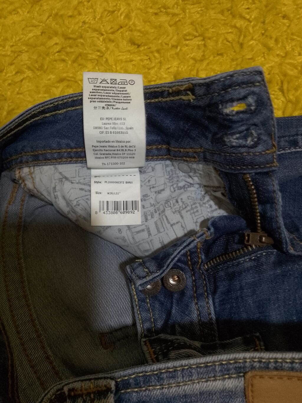 Pepe jeans,farmerke velicina 26,bez ostecenja.Kao nove.Cena 700