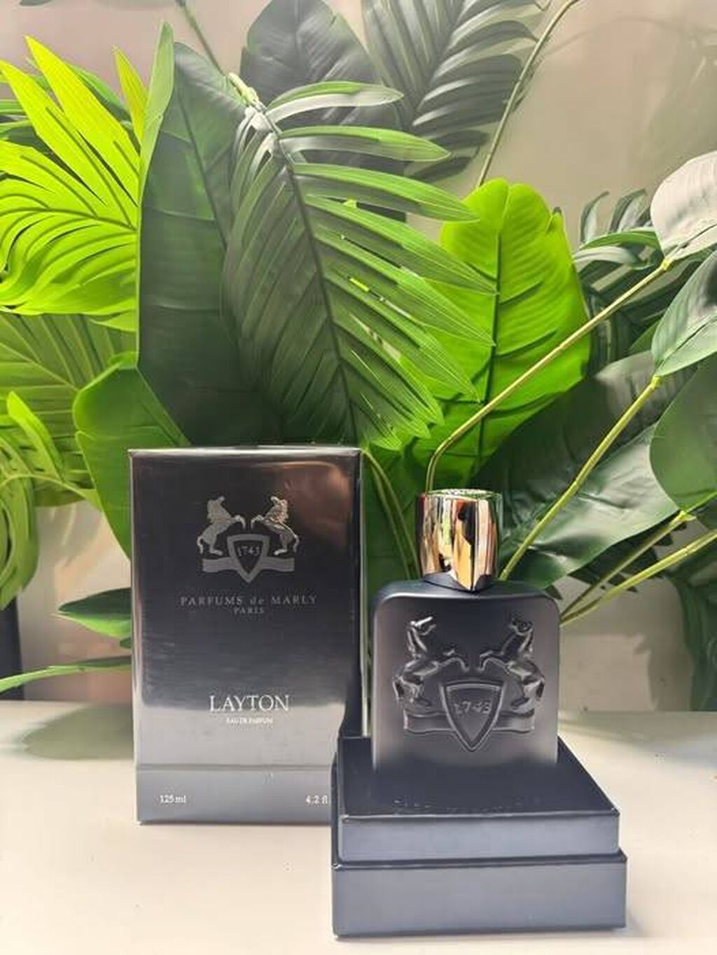 Ovo je Parfums de Marly Layton Eau de Parfum. Autentičan parfem za