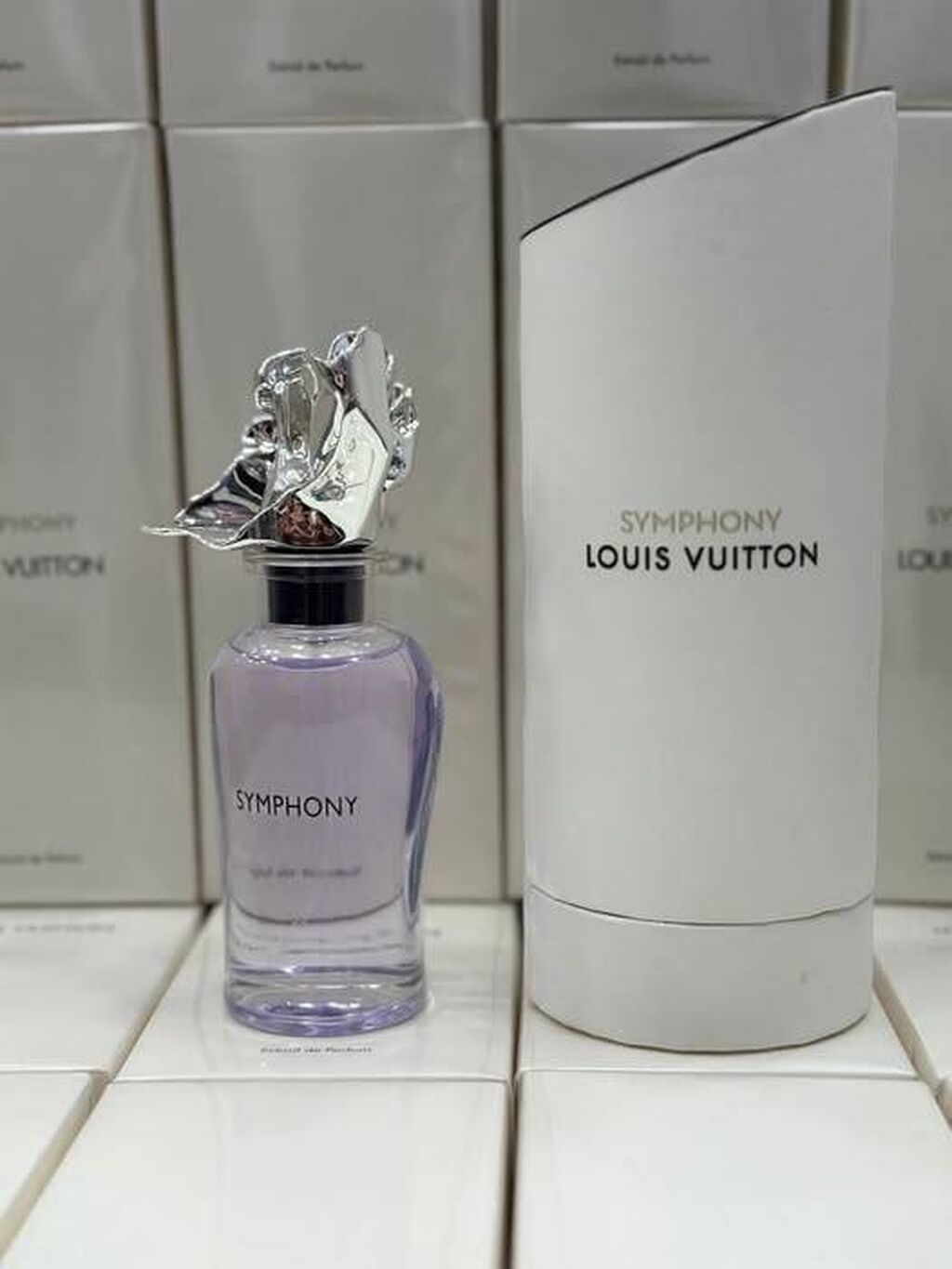 Ovaj proizvod je Louis Vuitton Symphony ekstrakt parfema. Tip: Uniseks
