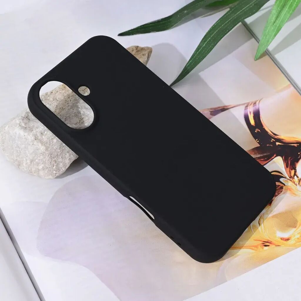 Maska Teracell Soft Velvet za iPhone 16 6.1 crna. Kataloški broj