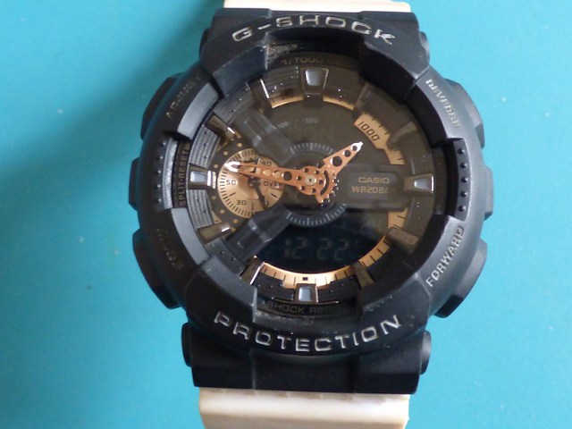 CASIO G-SHOCK GA110TS - ručni sat