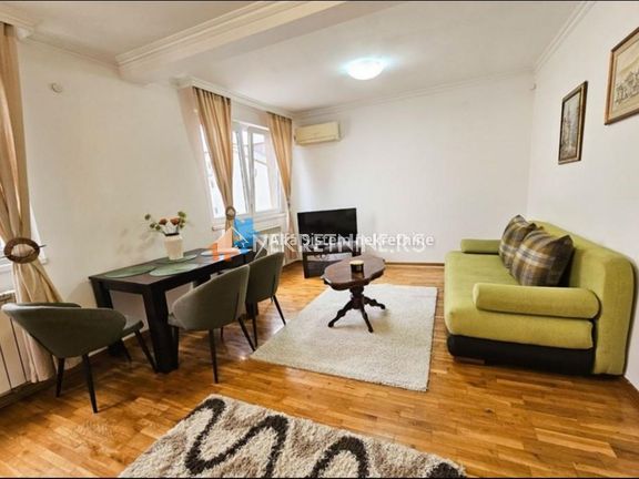 Voždovac, Voždovac, 3.0 stan, 73m2, 750 EUR, ID 36545