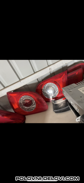 Volkswagen Passat B6 Svetla I Signalizacija