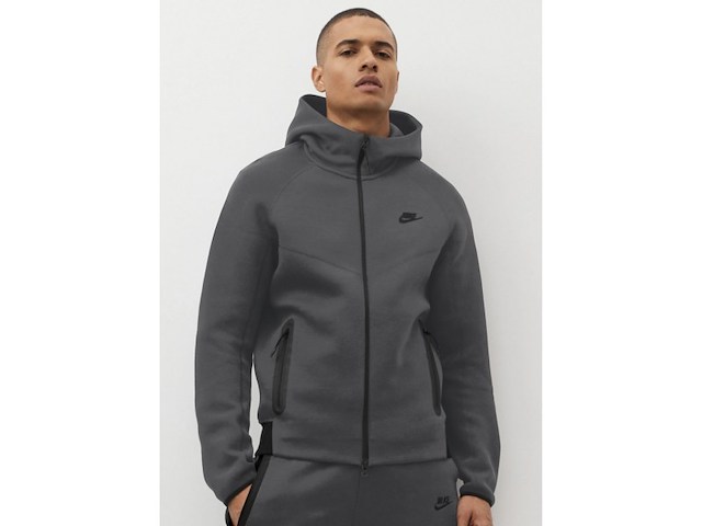 Nike Tech Fleece - Siva - S Velicina - Novo
