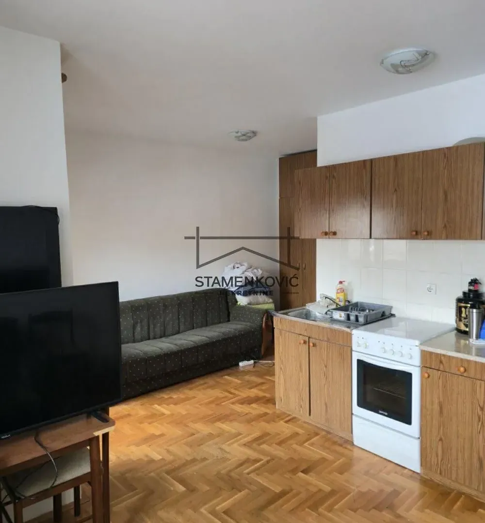 Izdavanje, stan, 29m², Detelinara, Novi Sad Sve Podlokacije