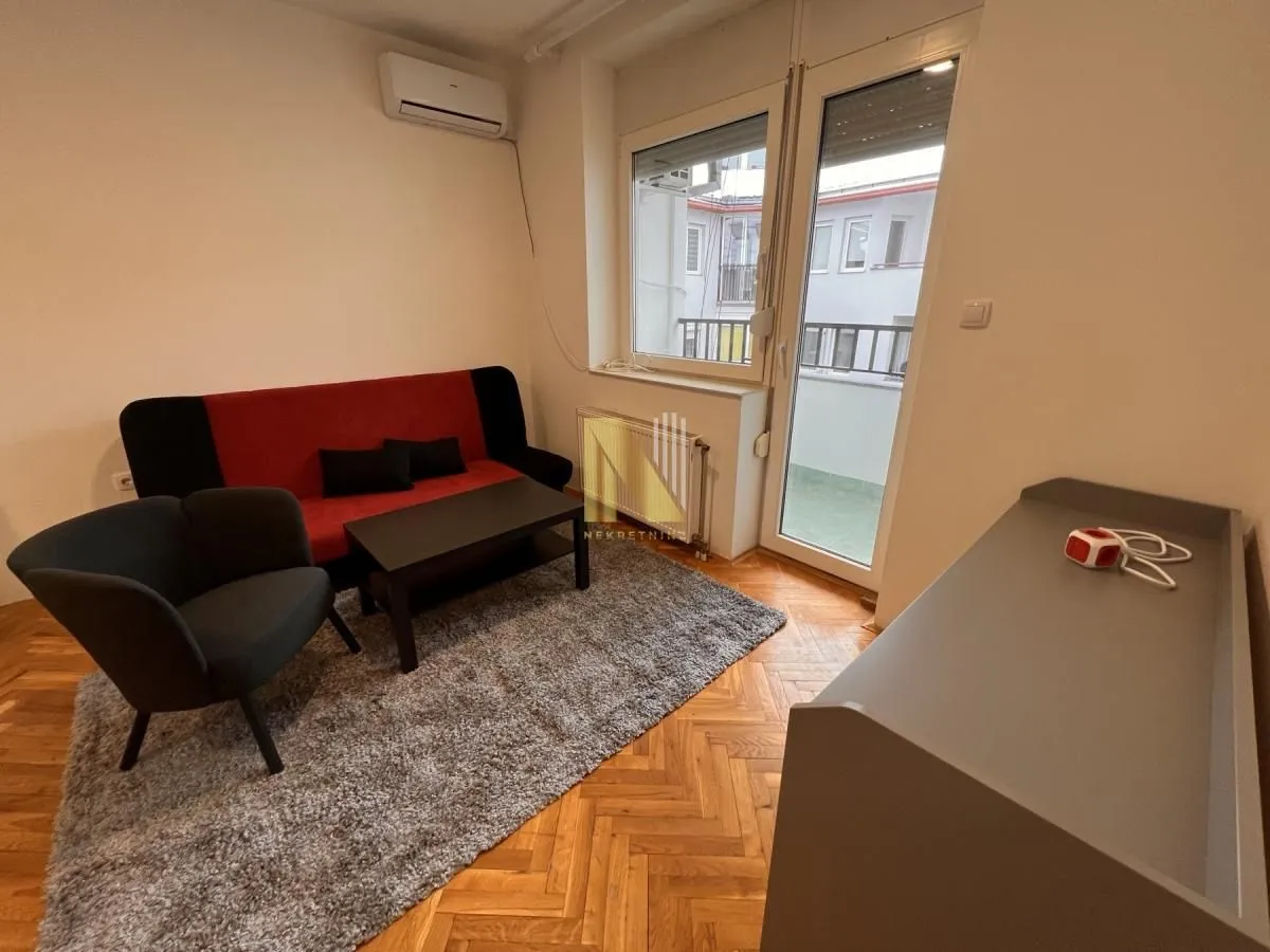 Izdavanje, jednosoban stan, 35m², Socijalno, Novi Sad Sve Podlokacije