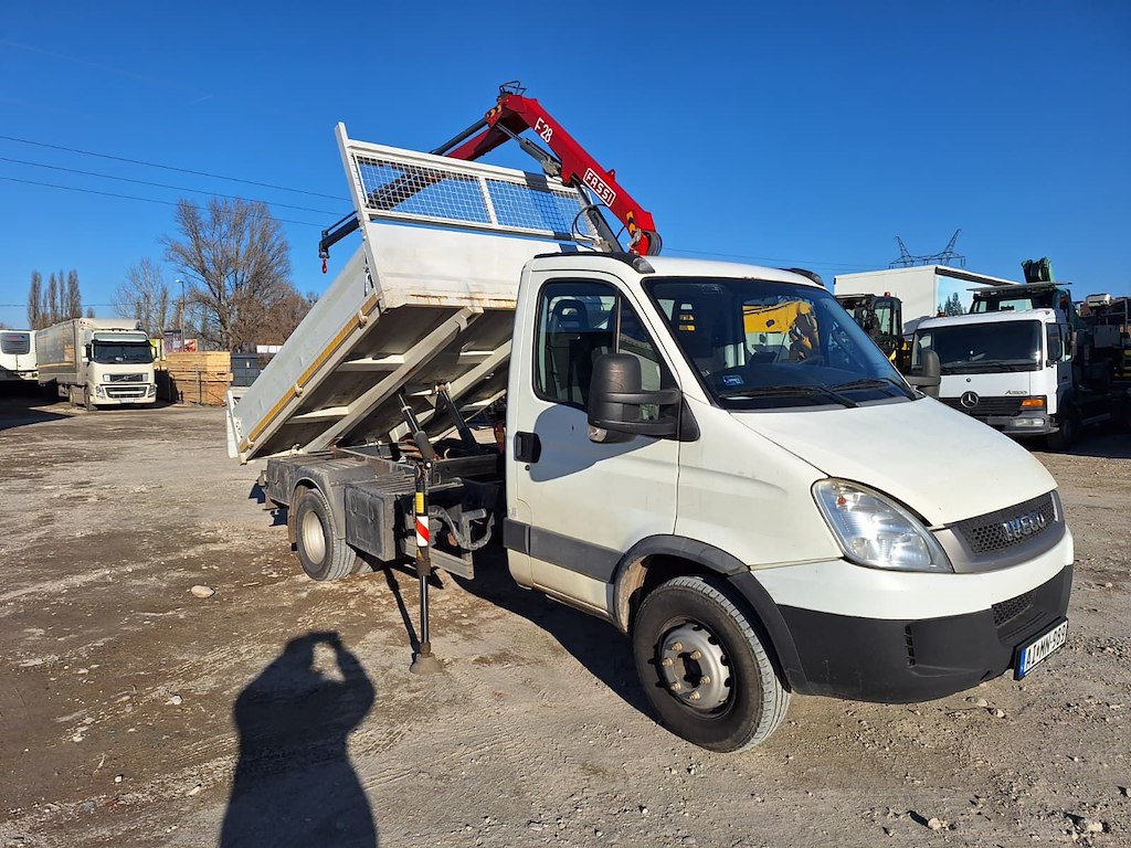 IVECO Daily 65C15 - Tipper + FASSI F28 A Crane - 6,5t kiper