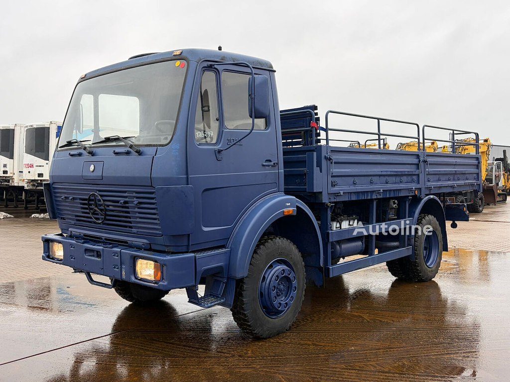 Mercedes-Benz MercedesBenz 1017 4X4 ex army blue kamion s ravnom platformom