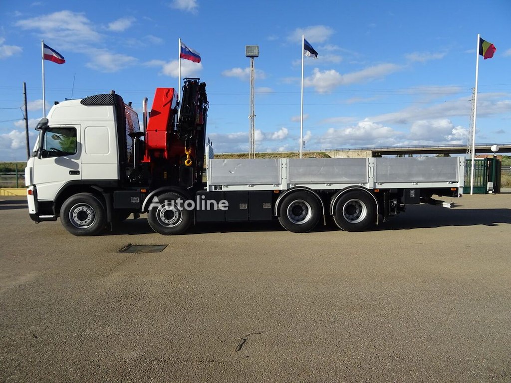 Volvo FH 400 kamion s ravnom platformom