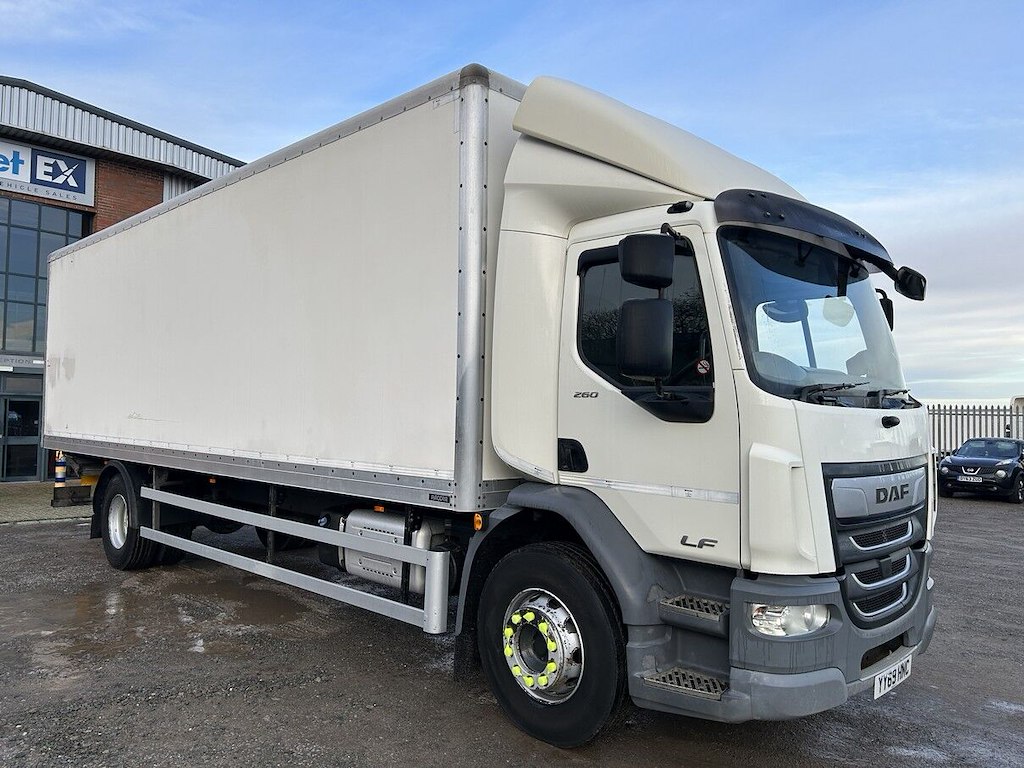 DAF LF 260 kamion furgon
