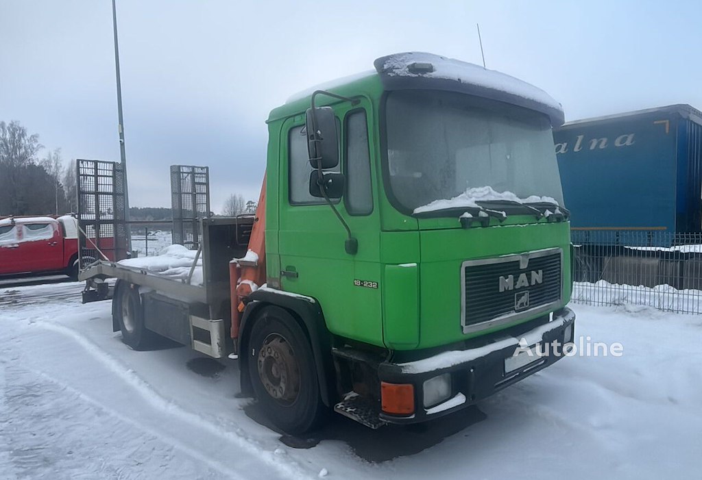 MAN 18.232 autotransporter