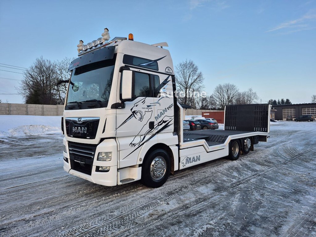 MAN TGX 26.500 / LAWETA / XXL / EURO 6 / OŚ PODNOSZONA šlep auto