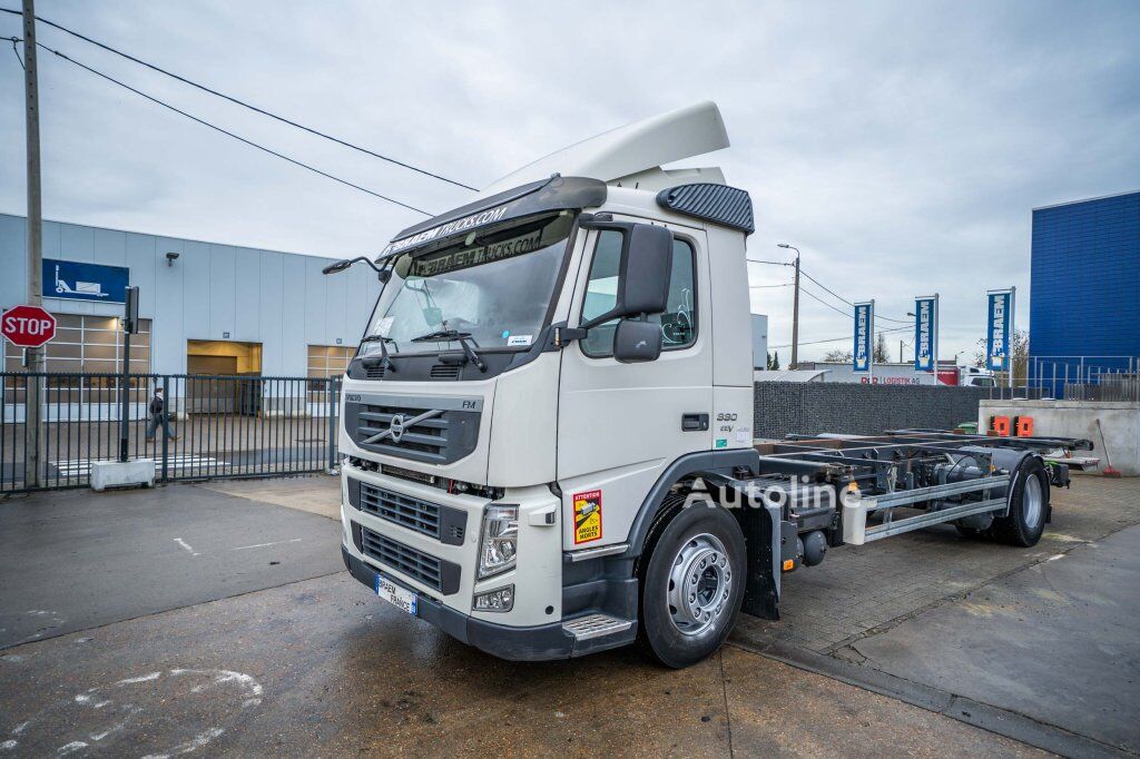 Volvo FM 330 vozilo za prevoz kontejnera