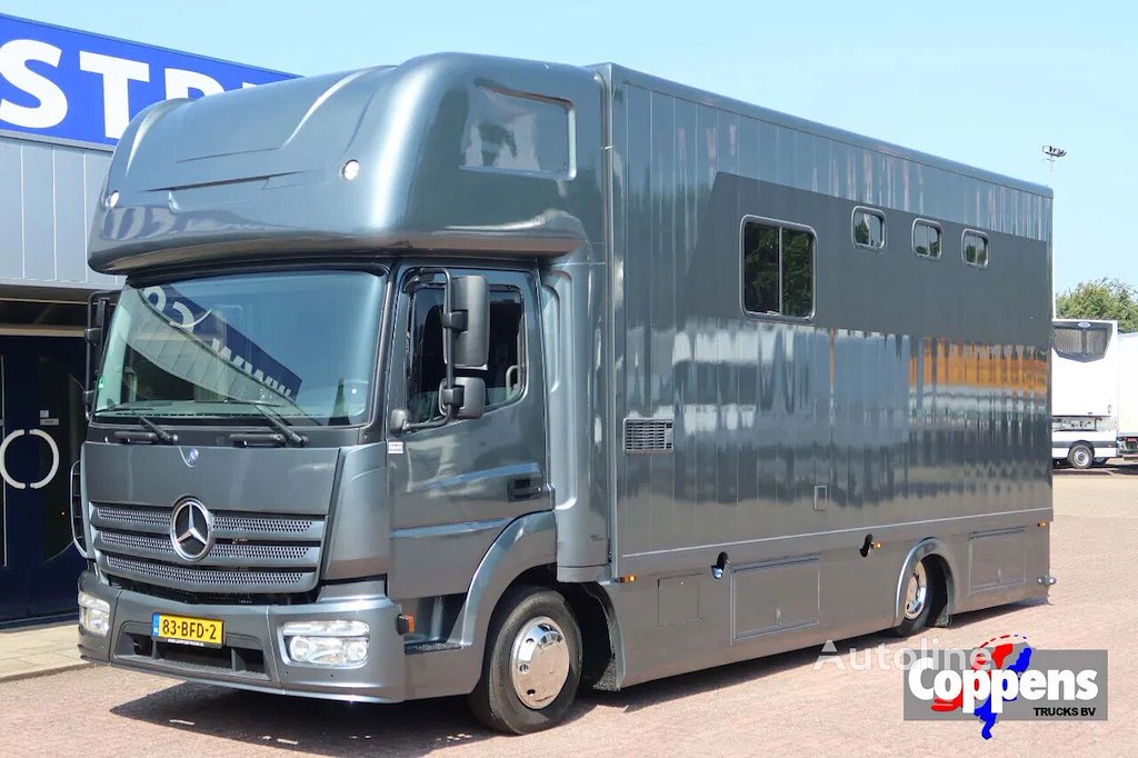 Mercedes-Benz Atego 816 L 3 Paarden/4 Ponies, nieuwe accu's. kamion za prevoz konja