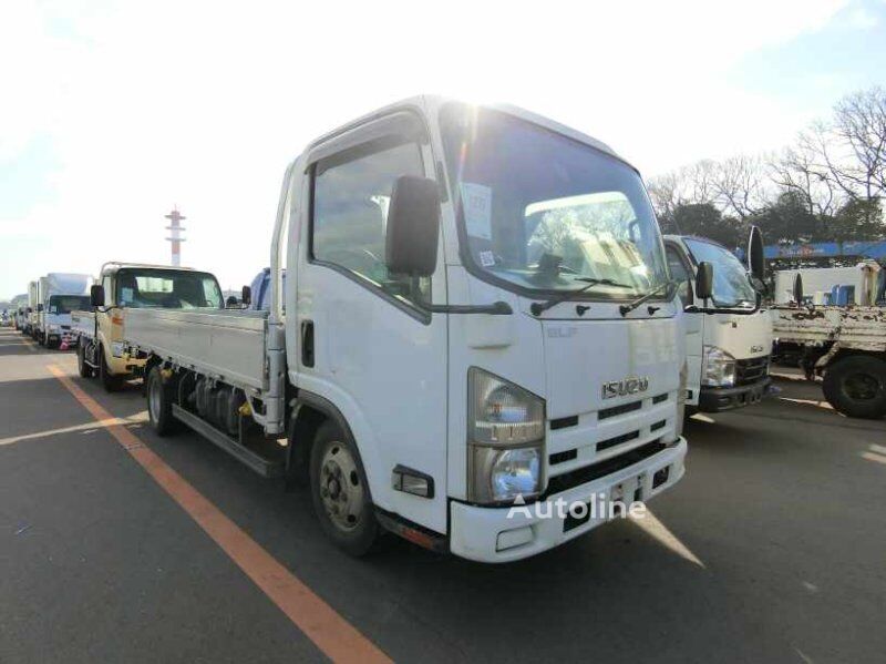 Isuzu ELF kamion s ravnom platformom < 3.5t