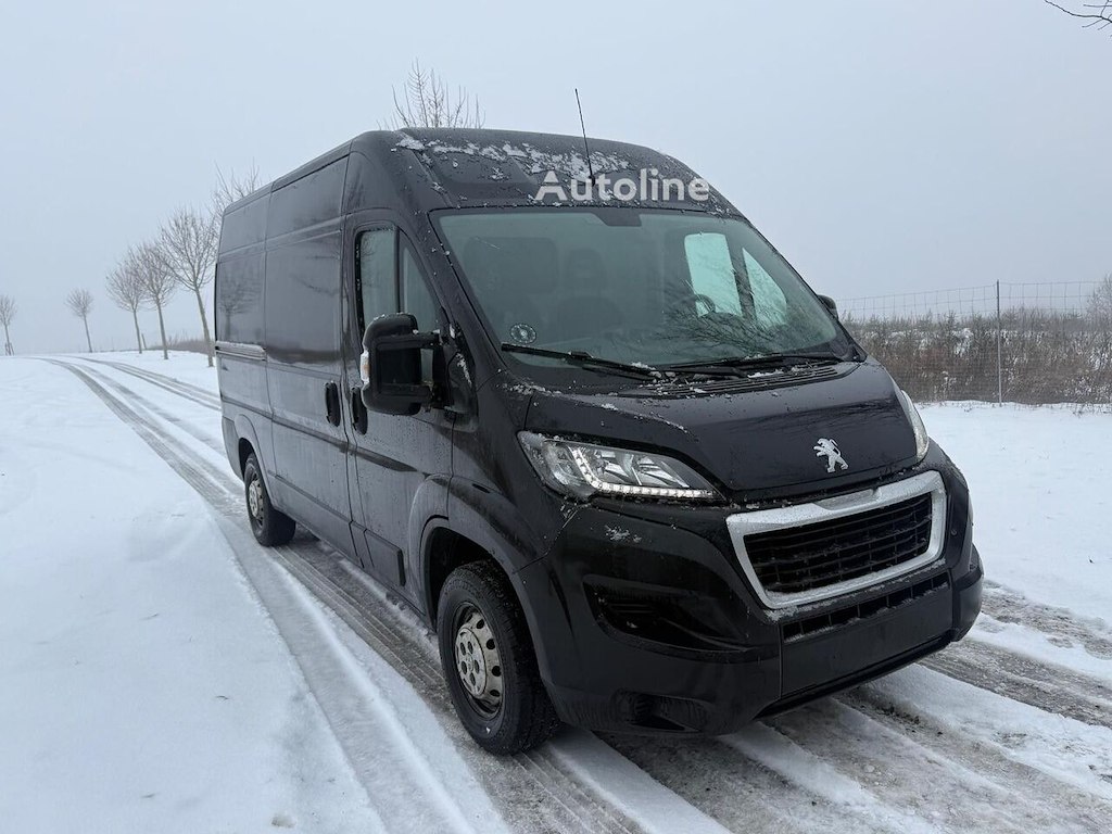 Peugeot Boxer 2.0 BlueHDi Premium minibus furgon