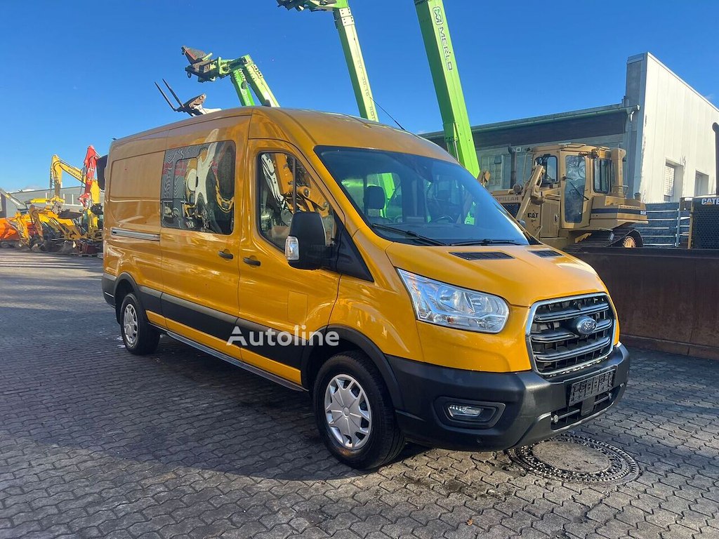 Ford Transit minibus furgon