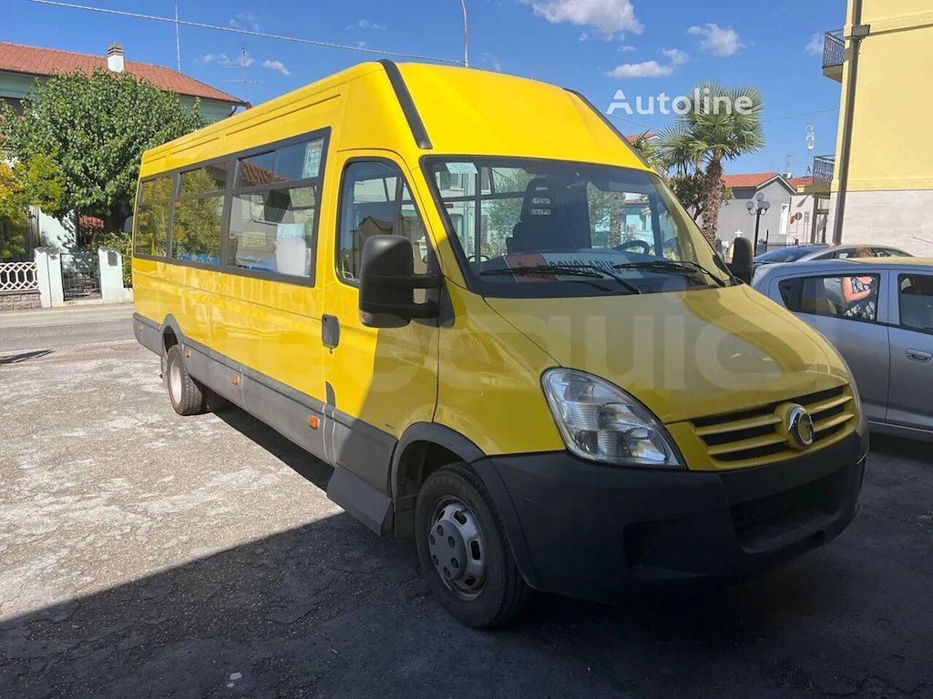 IVECO Daily putnički minibus
