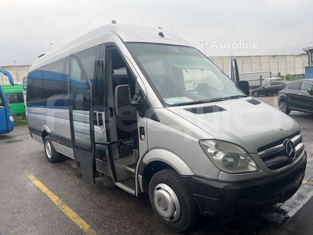 Mercedes-Benz Sprinter putnički minibus
