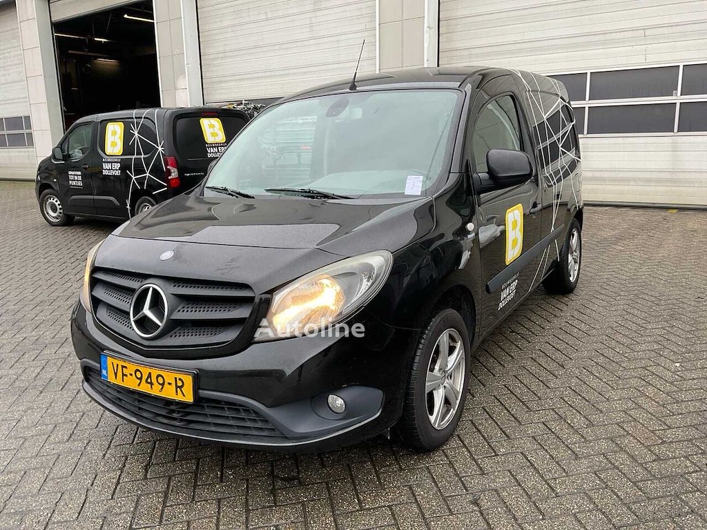 Prodaje se Mercedes-Benz Citan laki furgon na aukciji