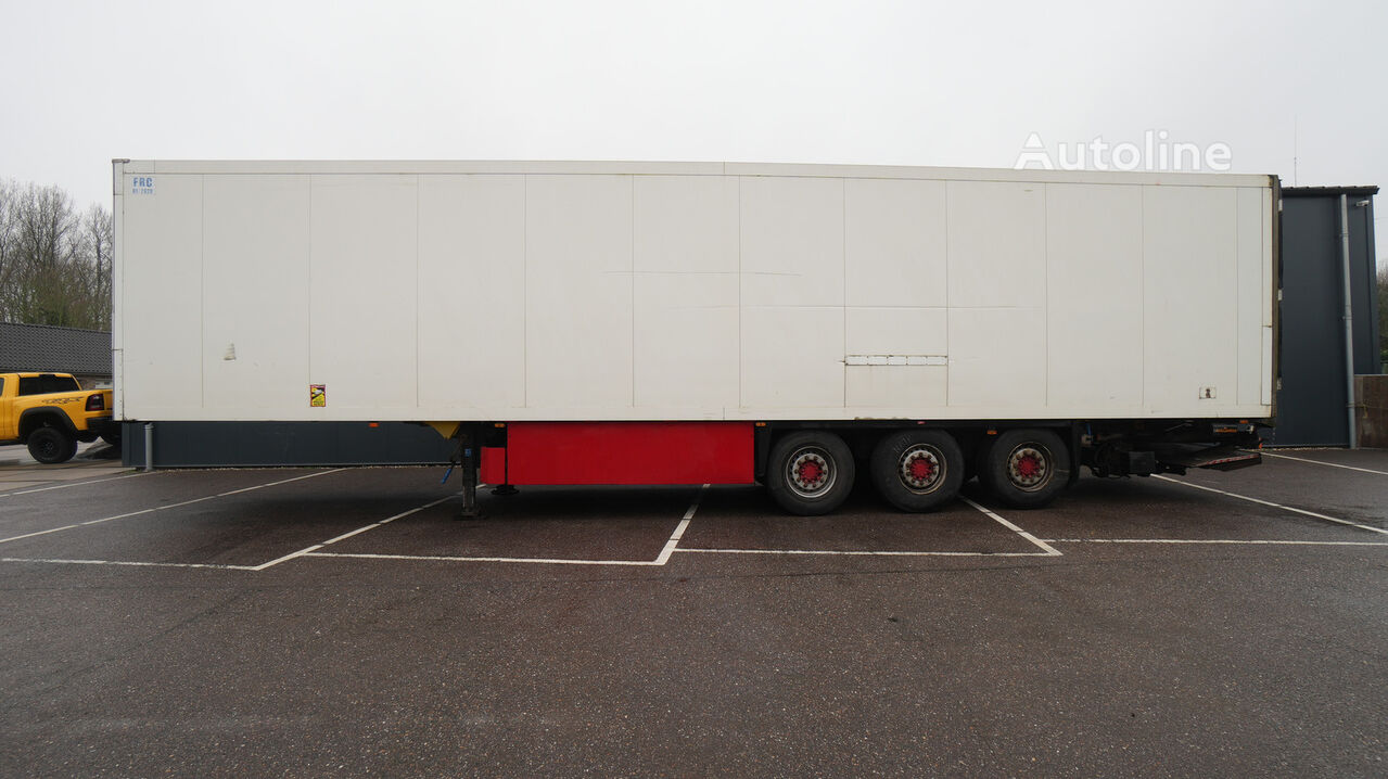 Schmitz Cargobull 3 AXLE FRIGO TRAILER poluprikolica hladnjača