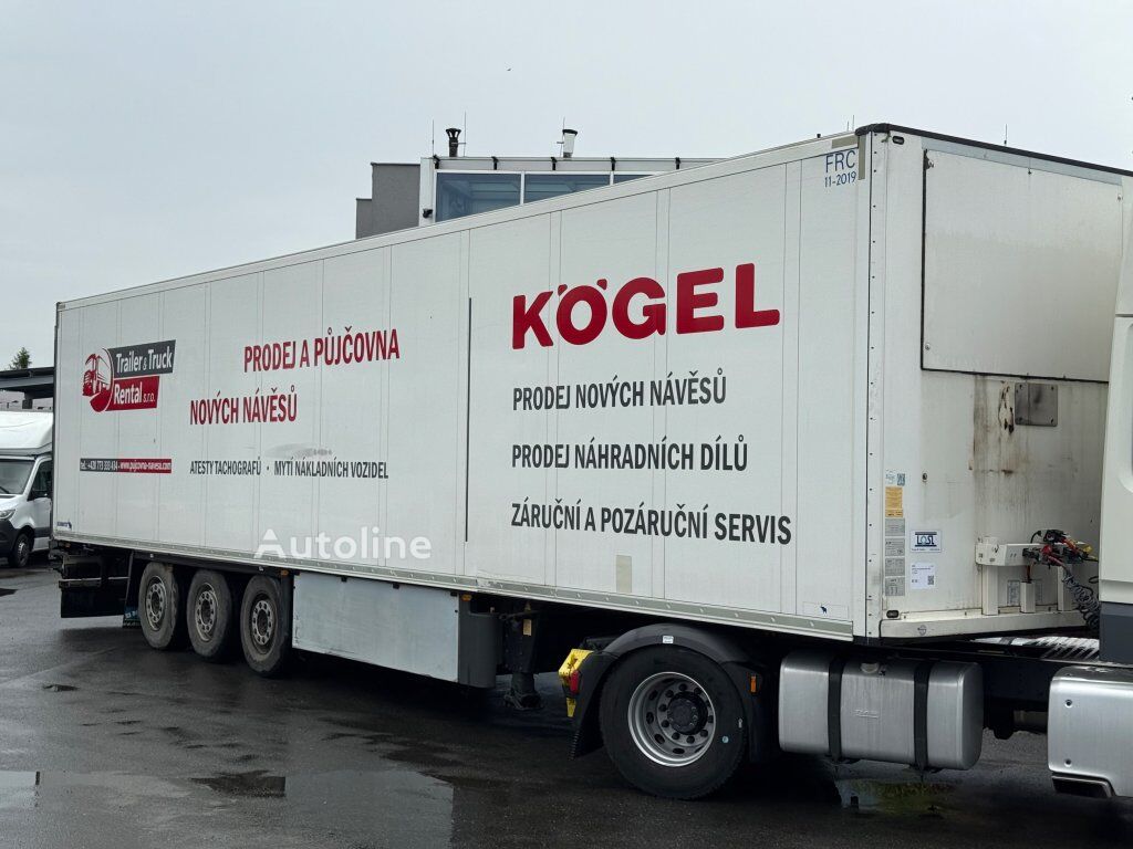 Schmitz Cargobull SKO24 furgon poluprikolica