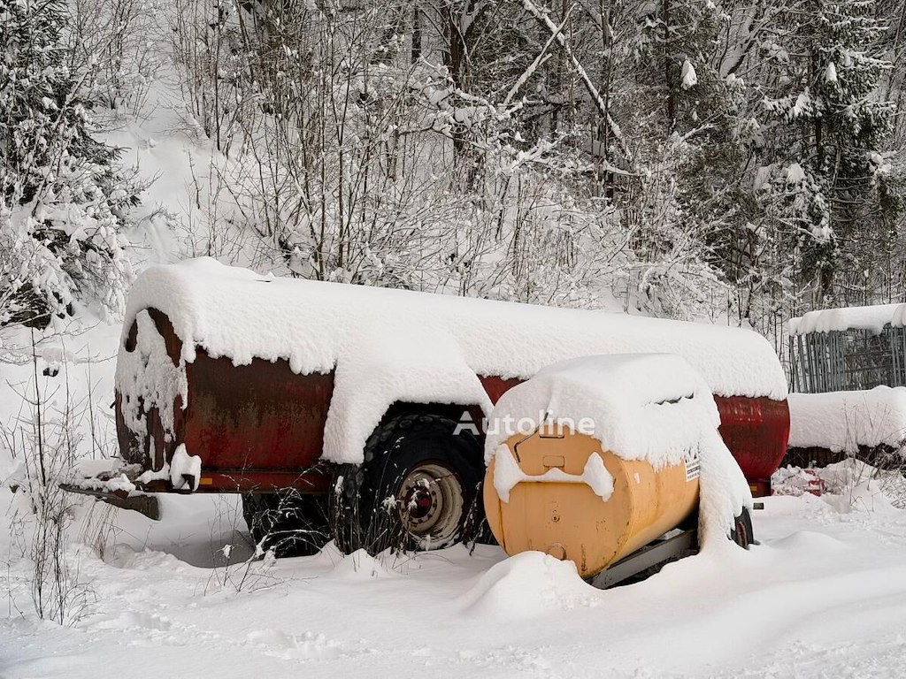 Prodaje se BS Vognen Vanntank 12000L med trekkule prikolicu autocisternu na aukciji