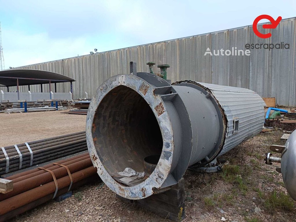 Prodaje se Depósito de agua con calorifugado - 8 Tns aprox rezervoar za vodu na aukciji