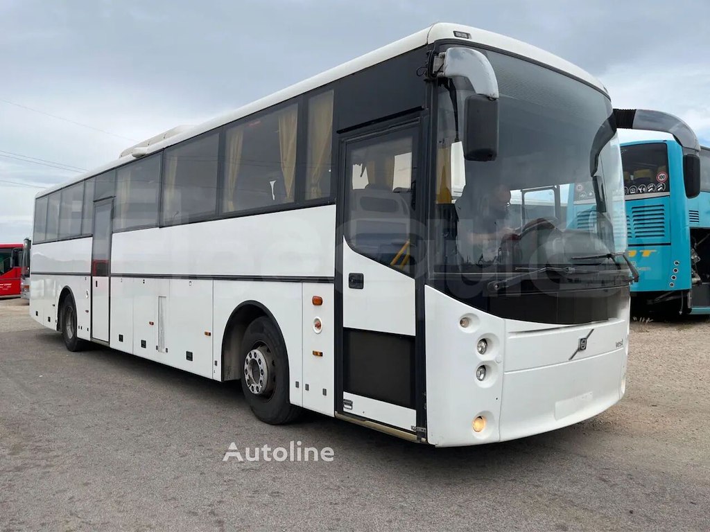 Volvo B12 turistički autobus