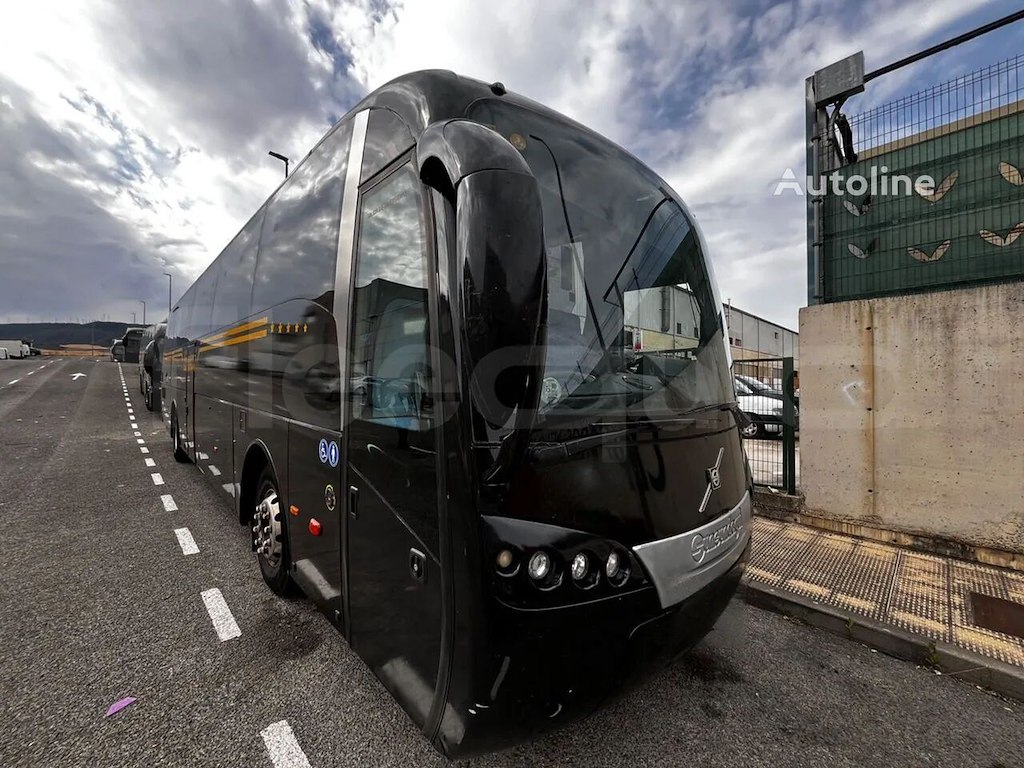 Volvo B12B turistički autobus