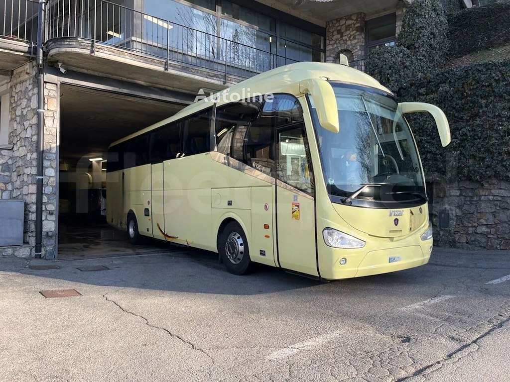 Prodaje se Irizar i6 turistički autobus na aukciji