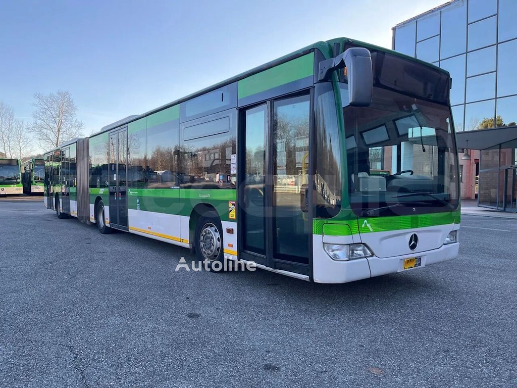 Mercedes-Benz O 530 zglobni autobus