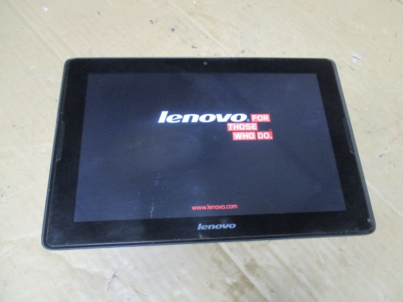 33.LENOVO A7600-F tablet-citaj opis