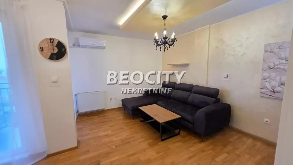 četvorosoban stan, 81 m2, Bulevar Evrope, Bulevar Evrope ID: 127979