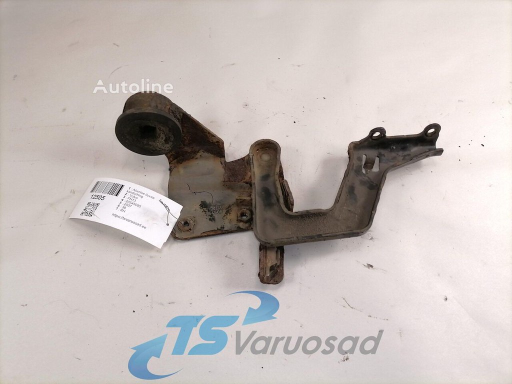 Lower grille carrier hinge Volvo lower grille carrier hinge 20545095 za Volvo FH13 tegljača
