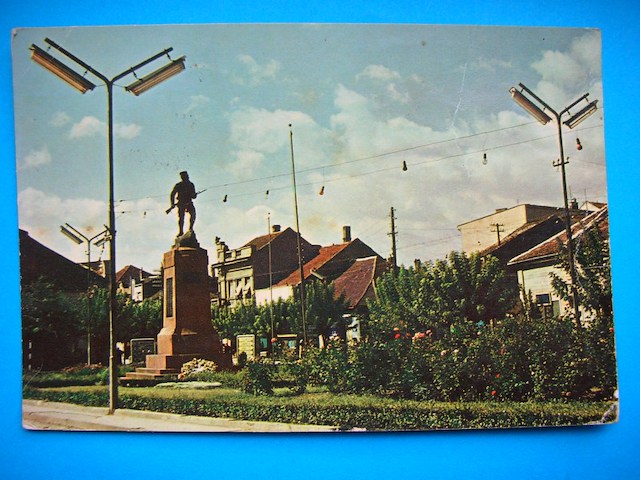 Paraćin-spomenik
