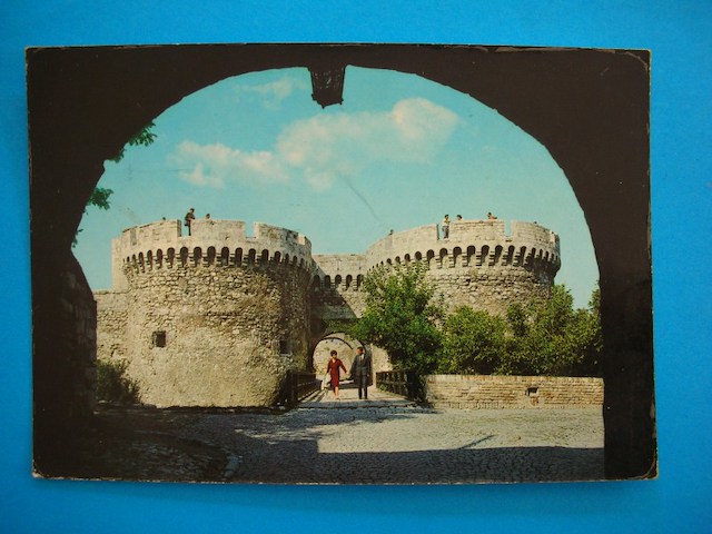 Beograd-Kalemegdan-zidana kapija