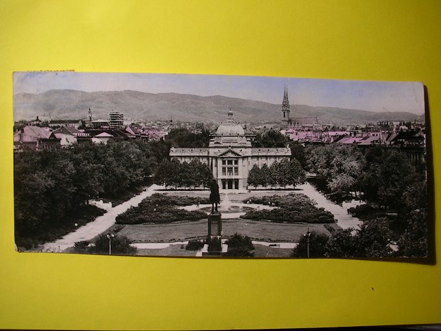 Zagreb 20.8 x 9 cm