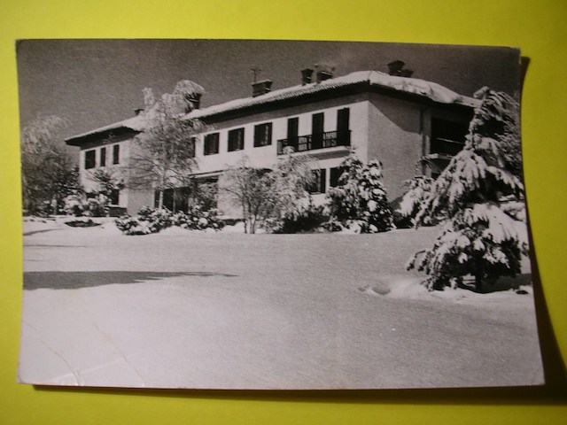 Kosmaj-planinski dom-Zlatar