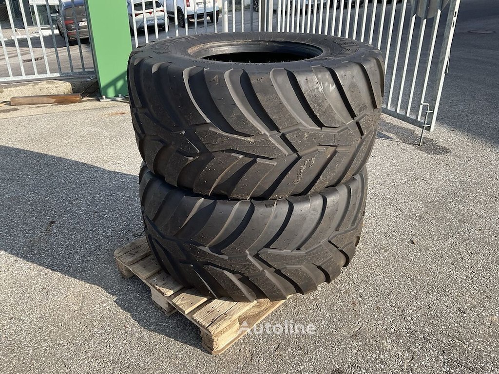 Vredestein John Deere 520/55 R 22.5 felna za kamion