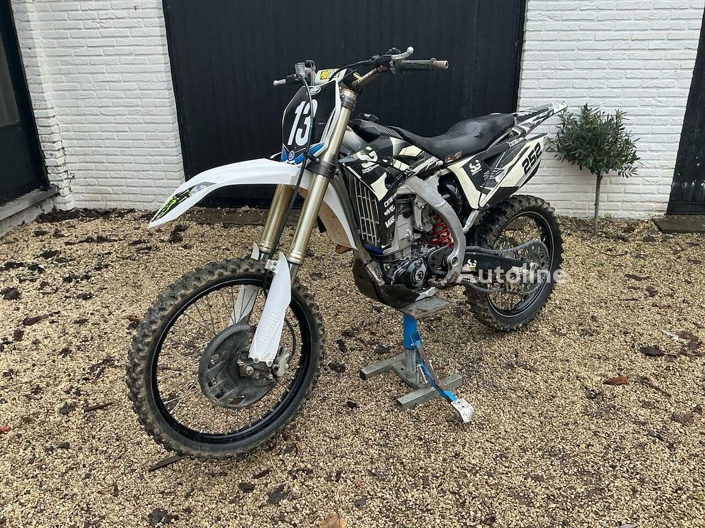 Prodaje se Yamaha Yz250f motocikl na aukciji