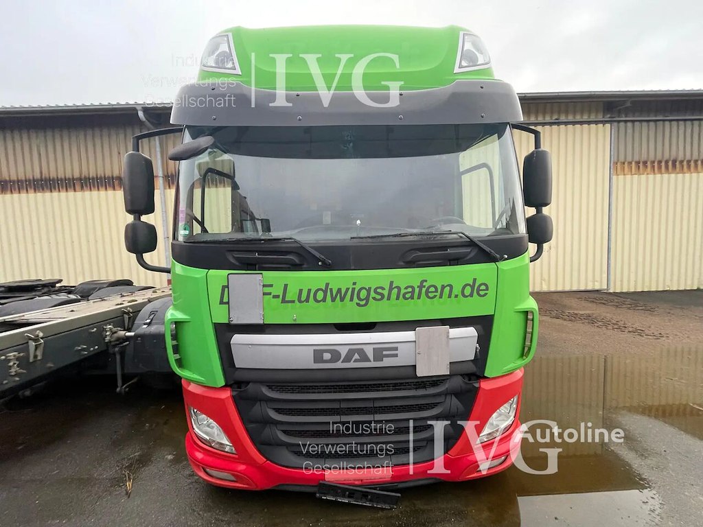 Prodaje se DAF CF 440 tegljač na aukciji