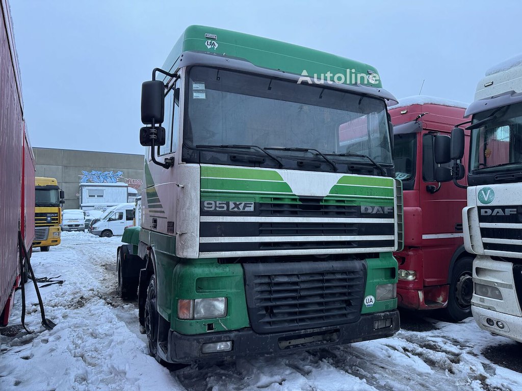 DAF XF 95 430 tegljač