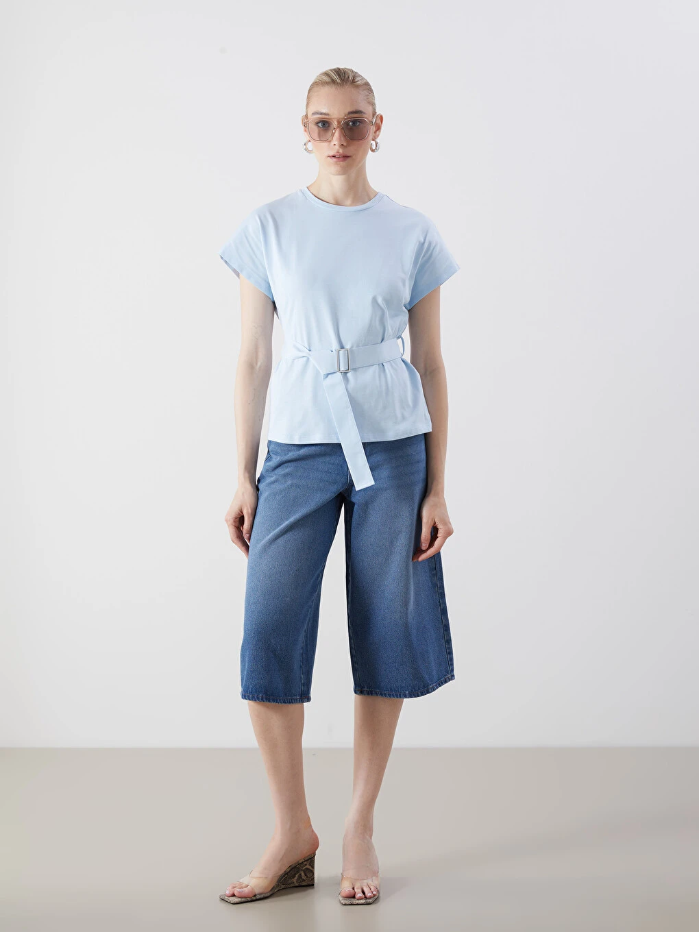 LCW Vision Bluza Sa Okruglim Izrezom I Kaišem