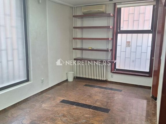 #49938, Izdavanje, Lokal, BANOVO BRDO, 300 EUR