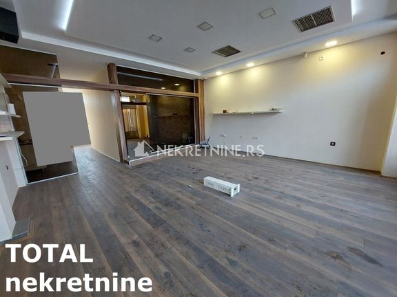 LOKAL NOVI SAD, 226000€
