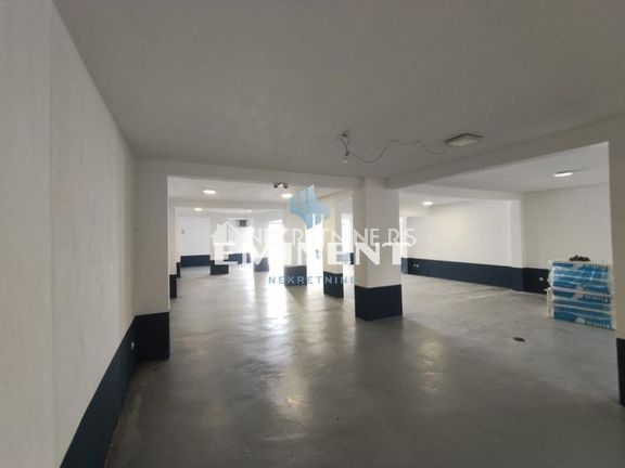 Voždovac, Vojvode Vlahovića, Vojvode Vlahovića, Poslovni prostor, 290m2, 1500 EUR