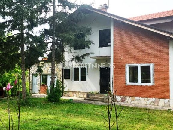 Raj na Savi - kuća 178 m², 10 ari, Obrenovac, Skela – 150 000 €