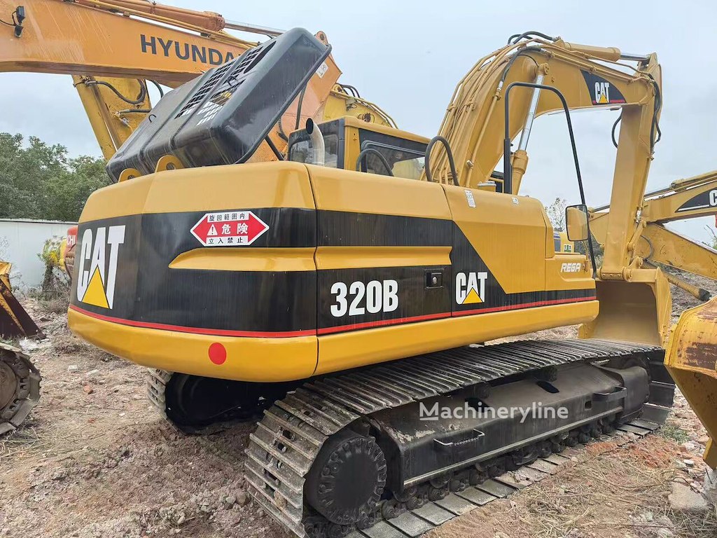 Caterpillar 320B bager guseničar
